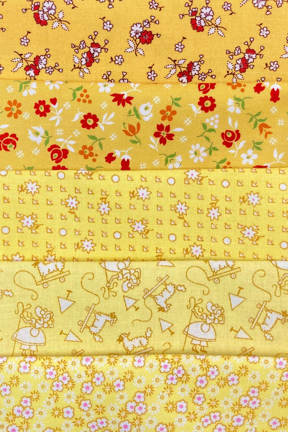 1930s Reproduction Fabrics - 5 Fat Eighths Packs – Village Fabrics